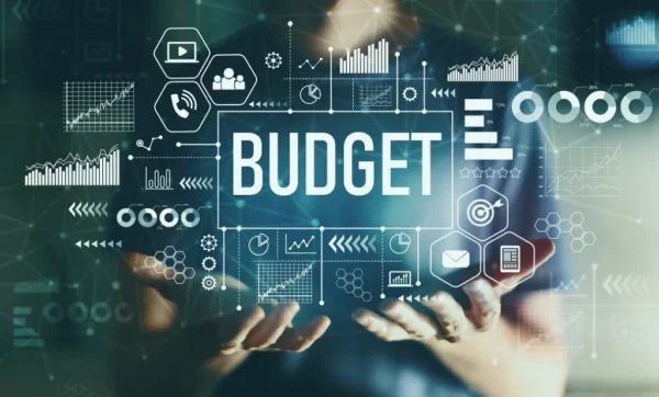 UK budget watchdog head quits over early release of Reeves' budget